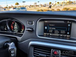 Melns Volvo V40 2014 Rīga, ar dzinēja tilpumu 2.00 L un nobraukumu 175 tūkst. km par 5500 €, foto 9 vietnē AUTOMOTO.COM.LV