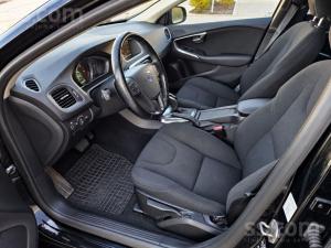 Melns Volvo V40 2014 Rīga, ar dzinēja tilpumu 2.00 L un nobraukumu 175 tūkst. km par 5500 €, foto 14 vietnē AUTOMOTO.COM.LV