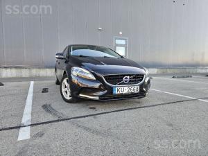 Melns Volvo V40 2014 Rīga, ar dzinēja tilpumu 2.00 L un nobraukumu 175 tūkst. km par 5500 €, foto 18 vietnē AUTOMOTO.COM.LV
