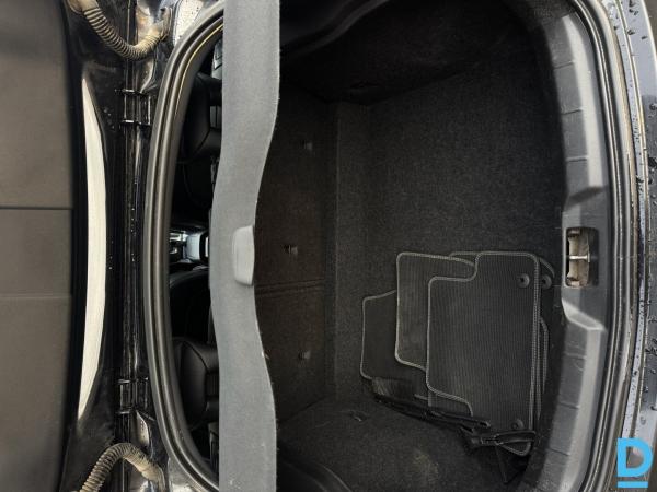 Melns Volvo V40 2015 Sigulda, ar dzinēja tilpumu 2.00 L un nobraukumu 200 tūkst. km par 8100 €, foto 11 vietnē AUTOMOTO.COM.LV