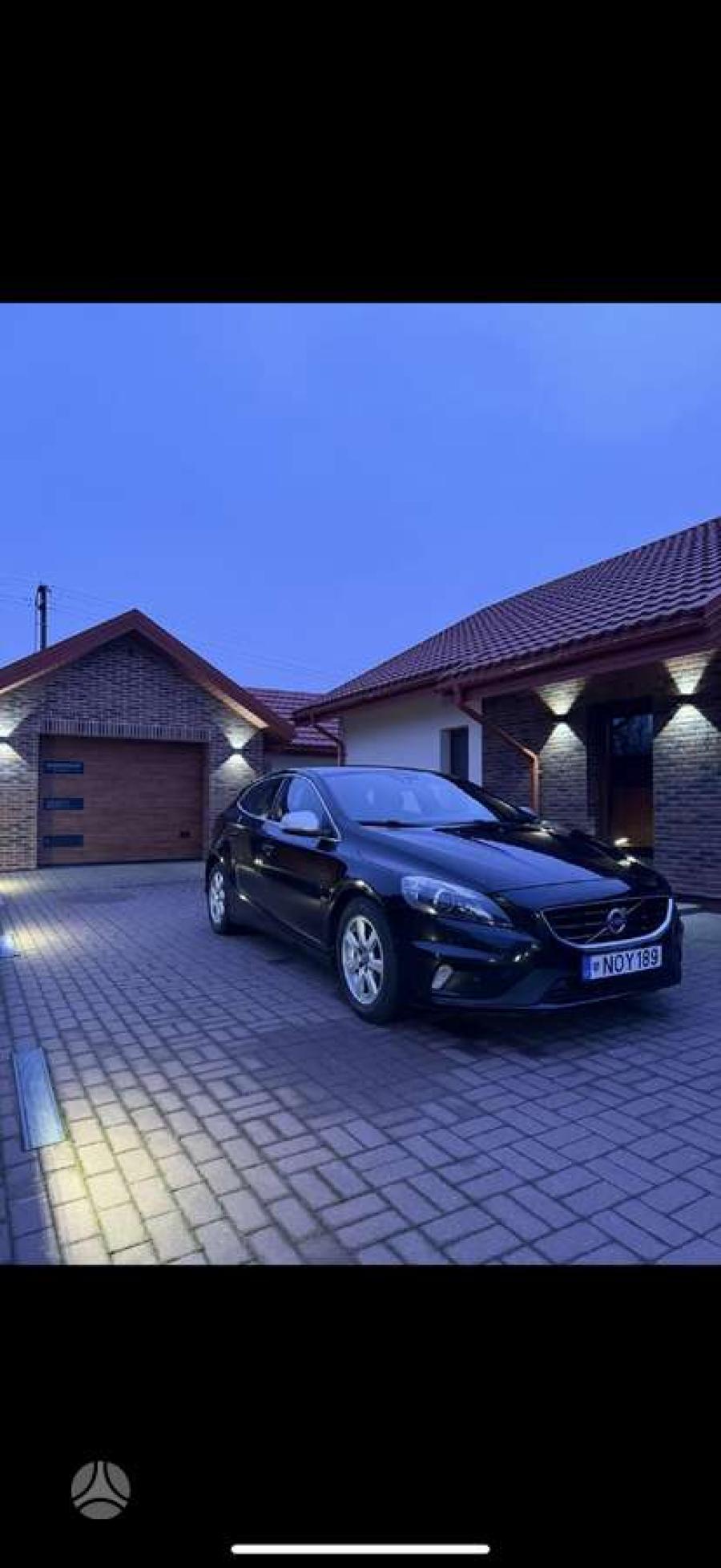 Black Volvo V40 2015 in Alytus, with an engine capacity of 1.97 L and mileage of 278 thousand km for 6400 €, photo 17 on AUTOMOTO.COM.LV
