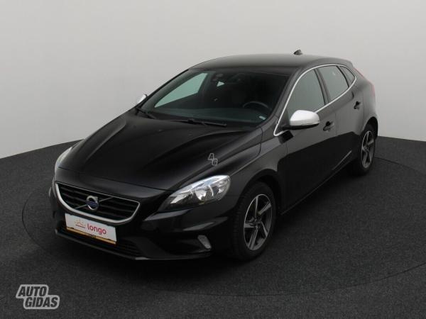 Melns Volvo V40 2015 Viļņa, ar dzinēja tilpumu 2.00 L un nobraukumu 202 tūkst. km par 8699 €, foto 1 vietnē AUTOMOTO.COM.LV