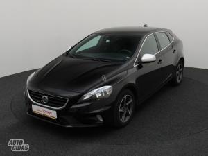 Black Volvo V40 2015 in Vilnius, with an engine capacity of 2.00 L and mileage of 202 thousand km for 8699 €, photo  on AUTOMOTO.COM.LV