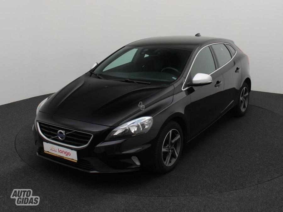 Melns Volvo V40 2015 Viļņa, ar dzinēja tilpumu 2.00 L un nobraukumu 202 tūkst. km par 8699 €, foto 1 vietnē AUTOMOTO.COM.LV