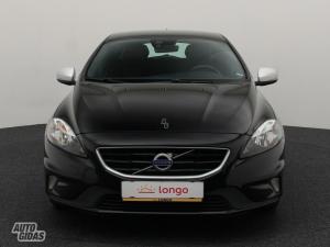 Melns Volvo V40 2015 Viļņa, ar dzinēja tilpumu 2.00 L un nobraukumu 202 tūkst. km par 8699 €, foto 3 vietnē AUTOMOTO.COM.LV