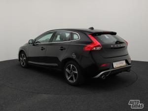 Melns Volvo V40 2015 Viļņa, ar dzinēja tilpumu 2.00 L un nobraukumu 202 tūkst. km par 8699 €, foto 7 vietnē AUTOMOTO.COM.LV
