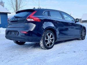 Melns Volvo V40 2015 Viļņa, ar dzinēja tilpumu 1.56 L un nobraukumu 211 tūkst. km par 9650 €, foto 5 vietnē AUTOMOTO.COM.LV