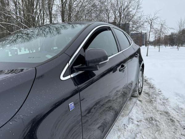 Melns Volvo V40 2015 Kauņa, ar dzinēja tilpumu 1.60 L un nobraukumu 227 tūkst. km par 7190 €, foto 3 vietnē AUTOMOTO.COM.LV