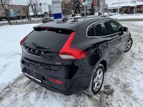 Melns Volvo V40 2015 Kauņa, ar dzinēja tilpumu 1.60 L un nobraukumu 227 tūkst. km par 7190 €, foto 10 vietnē AUTOMOTO.COM.LV