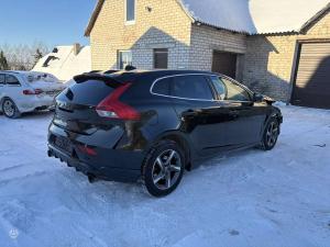 Melns Volvo V40 2015 Raseiniai, ar dzinēja tilpumu 1.97 L un nobraukumu 248 tūkst. km par 2500 €, foto 3 vietnē AUTOMOTO.COM.LV