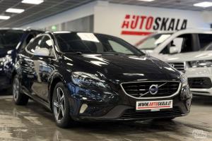 Black Volvo V40 2015 in Klaipeda, with an engine capacity of 2.00 L and mileage of 255 thousand km for 7950 €, photo 34 on AUTOMOTO.COM.LV