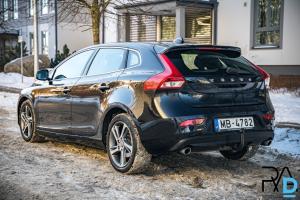 Melns Volvo V40 2015 Rīga, ar dzinēja tilpumu 2.00 L un nobraukumu 190 tūkst. km par 6490 €, foto 2 vietnē AUTOMOTO.COM.LV