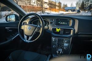 Melns Volvo V40 2015 Rīga, ar dzinēja tilpumu 2.00 L un nobraukumu 190 tūkst. km par 6490 €, foto 6 vietnē AUTOMOTO.COM.LV