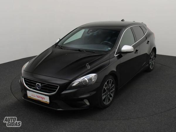 Black Volvo V40 2015 in Vilnius, with an engine capacity of 2.00 L and mileage of 272 thousand km for 7099 €, photo 1 on AUTOMOTO.COM.LV