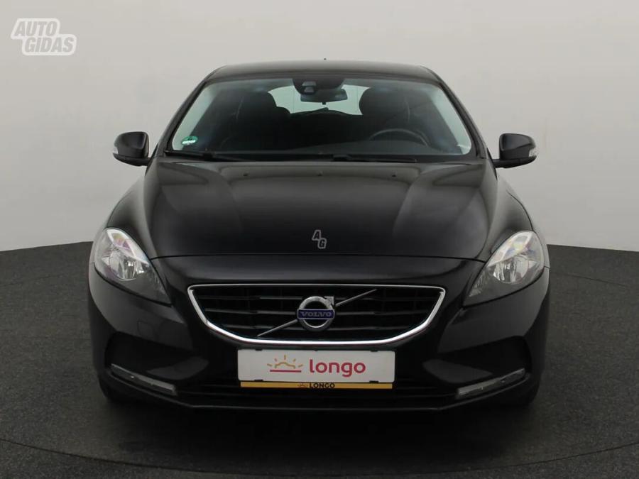 Melns Volvo V40 2015 Viļņa, ar dzinēja tilpumu 1.60 L un nobraukumu 141 tūkst. km par 9199 €, foto 4 vietnē AUTOMOTO.COM.LV