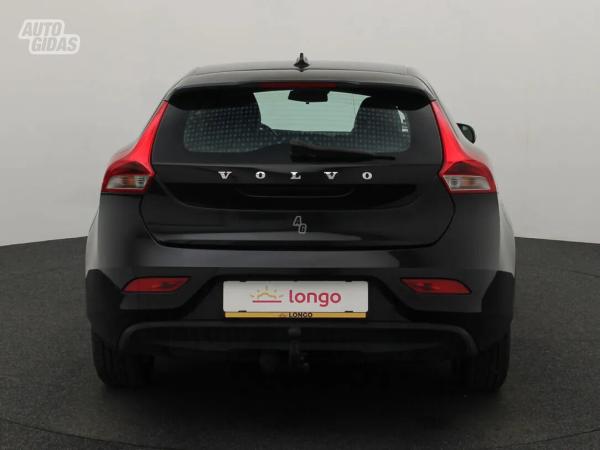 Melns Volvo V40 2015 Viļņa, ar dzinēja tilpumu 1.60 L un nobraukumu 141 tūkst. km par 9199 €, foto 5 vietnē AUTOMOTO.COM.LV