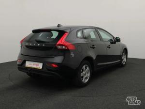 Melns Volvo V40 2015 Viļņa, ar dzinēja tilpumu 1.60 L un nobraukumu 141 tūkst. km par 9199 €, foto 9 vietnē AUTOMOTO.COM.LV