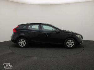 Melns Volvo V40 2015 Viļņa, ar dzinēja tilpumu 1.60 L un nobraukumu 141 tūkst. km par 9199 €, foto 10 vietnē AUTOMOTO.COM.LV
