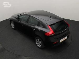 Melns Volvo V40 2015 Viļņa, ar dzinēja tilpumu 1.60 L un nobraukumu 141 tūkst. km par 9199 €, foto 13 vietnē AUTOMOTO.COM.LV
