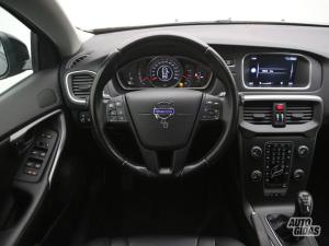 Melns Volvo V40 2015 Viļņa, ar dzinēja tilpumu 1.60 L un nobraukumu 141 tūkst. km par 9199 €, foto 18 vietnē AUTOMOTO.COM.LV