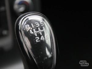 Melns Volvo V40 2015 Viļņa, ar dzinēja tilpumu 1.60 L un nobraukumu 141 tūkst. km par 9199 €, foto 31 vietnē AUTOMOTO.COM.LV