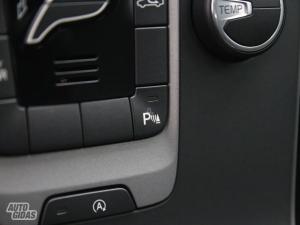 Melns Volvo V40 2015 Viļņa, ar dzinēja tilpumu 1.60 L un nobraukumu 141 tūkst. km par 9199 €, foto 32 vietnē AUTOMOTO.COM.LV