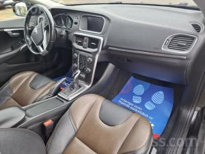 Черный Вольво В40 2015 в Талси, объемом двигателя 2.00 л и пробегом 254 тыс. км за 8900 €, фото 13 на AUTOMOTO.COM.LV