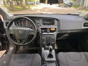 Black Volvo V40 2015 in Jurbarkas, with an engine capacity of 1.97 L and mileage of 257 thousand km for 4200 €, photo 11 on AUTOMOTO.COM.LV