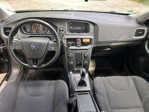 Black Volvo V40 2015 in Jurbarkas, with an engine capacity of 1.97 L and mileage of 257 thousand km for 4200 €, photo 14 on AUTOMOTO.COM.LV