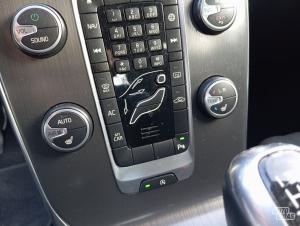 Black Volvo V40 2015 in Sakiai, with an engine capacity of 1.60 L and mileage of 315 thousand km for 4900 €, photo 12 on AUTOMOTO.COM.LV