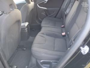 Black Volvo V40 2015 in Sakiai, with an engine capacity of 1.60 L and mileage of 315 thousand km for 4900 €, photo 15 on AUTOMOTO.COM.LV