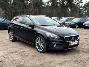 Черный Вольво В40 2015 в Рига, объемом двигателя 2.00 л и пробегом 248 тыс. км за 9900 €, фото 8 на AUTOMOTO.COM.LV