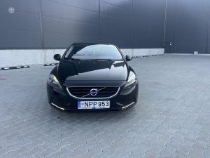 Black Volvo V40 2015 in Siauliai, with an engine capacity of 1.97 L and mileage of 242 thousand km for 8000 €, photo  on AUTOMOTO.COM.LV
