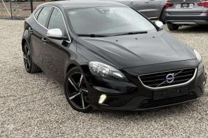 Melns Volvo V40 2015 Kauņa, ar dzinēja tilpumu 1.97 L un nobraukumu 287 tūkst. km par 5800 €, foto 3 vietnē AUTOMOTO.COM.LV