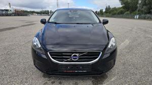 Melns Volvo V40 2015 Marijampole, ar dzinēja tilpumu 1.97 L un nobraukumu 299 tūkst. km par 4950 €, foto 4 vietnē AUTOMOTO.COM.LV