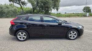 Melns Volvo V40 2015 Marijampole, ar dzinēja tilpumu 1.97 L un nobraukumu 299 tūkst. km par 4950 €, foto 9 vietnē AUTOMOTO.COM.LV