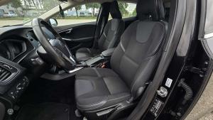 Melns Volvo V40 2015 Marijampole, ar dzinēja tilpumu 1.97 L un nobraukumu 299 tūkst. km par 4950 €, foto 13 vietnē AUTOMOTO.COM.LV