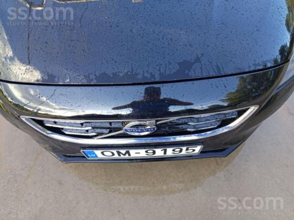 Black Volvo V40 2015 in Balvi, with an engine capacity of 2.00 L and mileage of 317 thousand km for 4500 €, photo 7 on AUTOMOTO.COM.LV