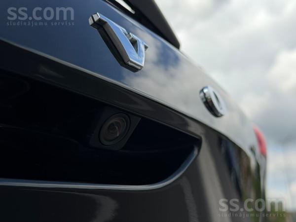 Black Volvo V40 2015 in Jelgava, with an engine capacity of 1.60 L and mileage of 253 thousand km for 5100 €, photo 9 on AUTOMOTO.COM.LV