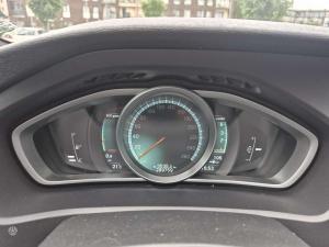 Black Volvo V40 2015 in Vilnius, with an engine capacity of 2.00 L and mileage of 300 thousand km for 6300 €, photo 9 on AUTOMOTO.COM.LV