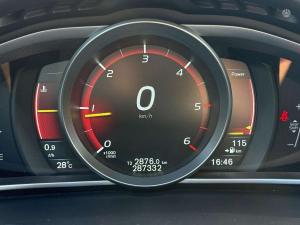Black Volvo V40 2015 in Kaunas, with an engine capacity of 1.97 L and mileage of 287 thousand km for 5700 €, photo 8 on AUTOMOTO.COM.LV