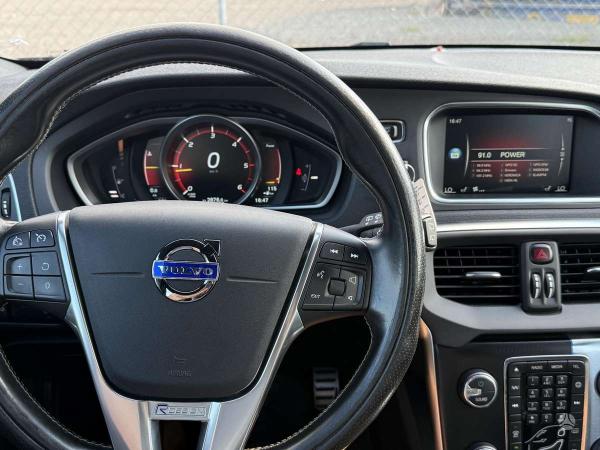 Melns Volvo V40 2015 Kauņa, ar dzinēja tilpumu 1.97 L un nobraukumu 287 tūkst. km par 5700 €, foto 8 vietnē AUTOMOTO.COM.LV