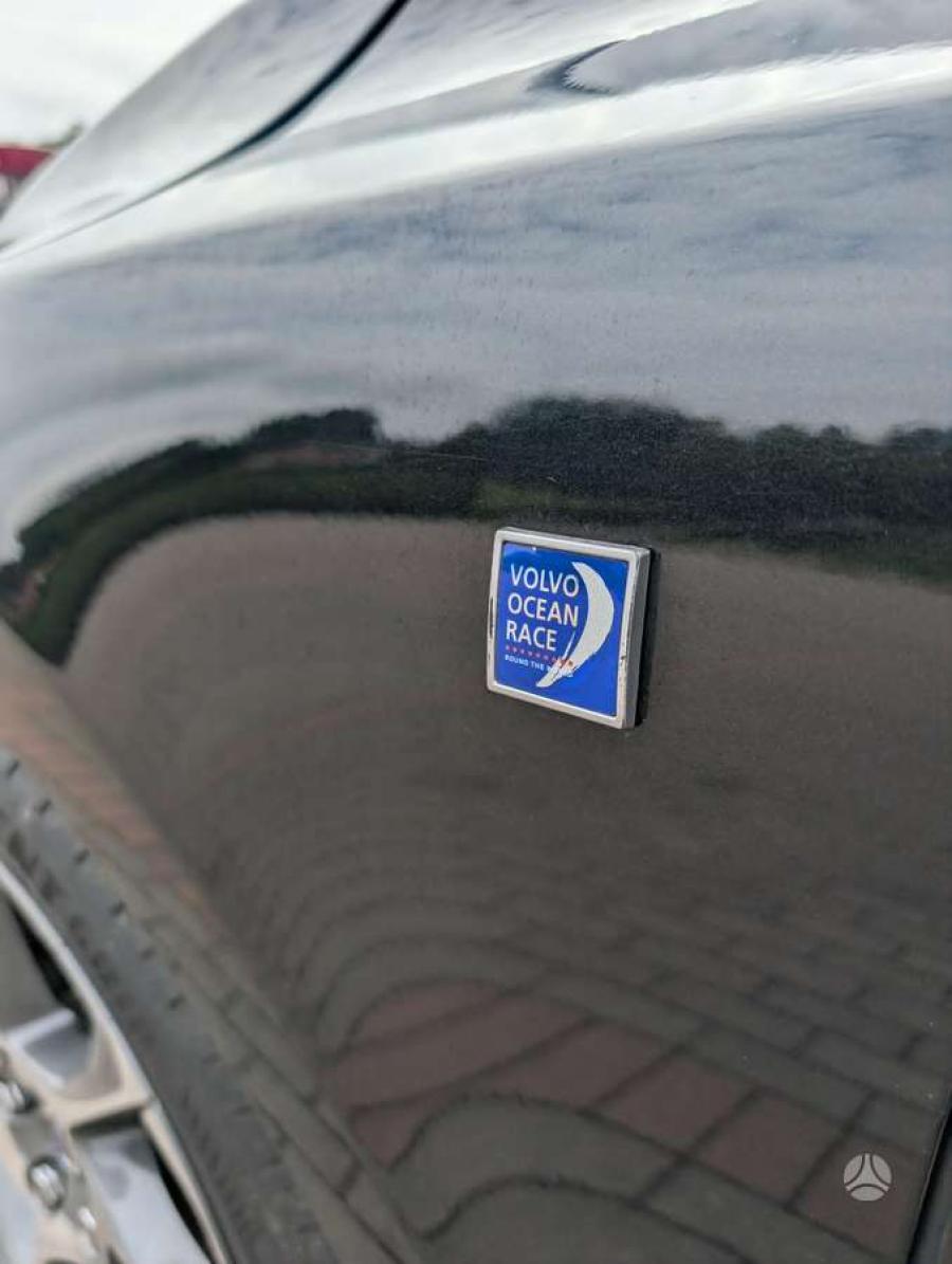 Melns Volvo V40 2015 Viļņa, ar dzinēja tilpumu 1.56 L un nobraukumu 201 tūkst. km par 7350 €, foto 8 vietnē AUTOMOTO.COM.LV