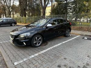 Black Volvo V40 2015 in Vilnius, with an engine capacity of 1.97 L and mileage of 280 thousand km for 3400 €, photo 3 on AUTOMOTO.COM.LV