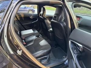 Black Volvo V40 2015 in Vilnius, with an engine capacity of 1.97 L and mileage of 280 thousand km for 3400 €, photo 12 on AUTOMOTO.COM.LV