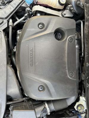 Black Volvo V40 2015 in Vilnius, with an engine capacity of 1.97 L and mileage of 280 thousand km for 3400 €, photo 19 on AUTOMOTO.COM.LV