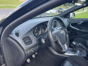 Melns Volvo V40 2015 Kauņa, ar dzinēja tilpumu 1.97 L un nobraukumu 258 tūkst. km par 6250 €, foto 19 vietnē AUTOMOTO.COM.LV