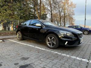 Melns Volvo V40 2015 Viļņa, ar dzinēja tilpumu 1.97 L un nobraukumu 280 tūkst. km par 3200 €, foto 4 vietnē AUTOMOTO.COM.LV