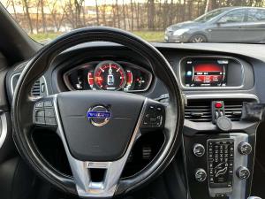 Melns Volvo V40 2015 Viļņa, ar dzinēja tilpumu 1.97 L un nobraukumu 280 tūkst. km par 3200 €, foto 20 vietnē AUTOMOTO.COM.LV