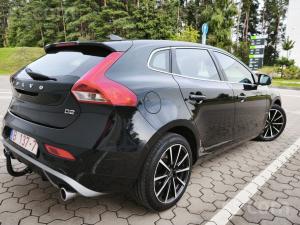 Black Volvo V40 2015 in Riga, with an engine capacity of 2.00 L and mileage of 0 thousand km for 6700 €, photo 5 on AUTOMOTO.COM.LV